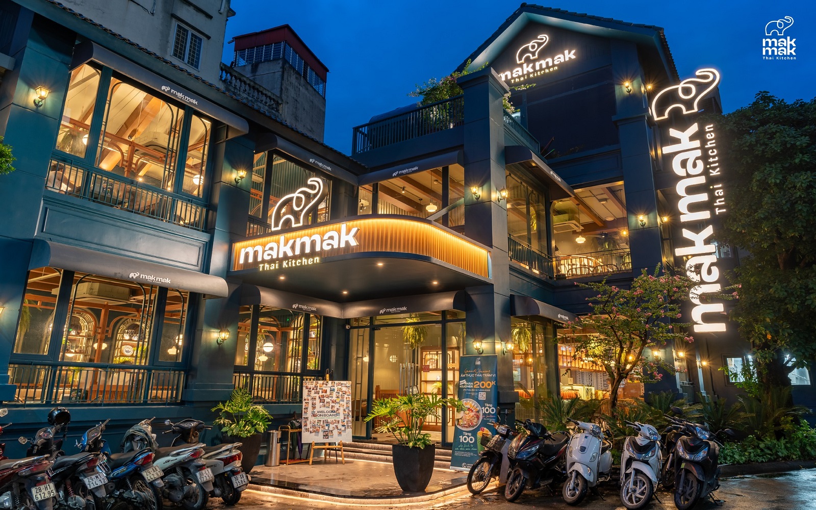 Mak Mak Thai Kitchen: “Chúng tôi không chạy theo xu hướng, chúng tôi tạo ra xu hướng” | FnB Việt Nam